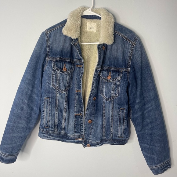 American Eagle Outfitters | Jackets & Coats | American Eagle Sherpa Lined Denim Jacket | Poshmark